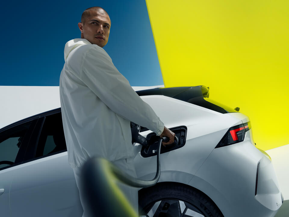 Astra Hatchback GSe | Astra | Opel