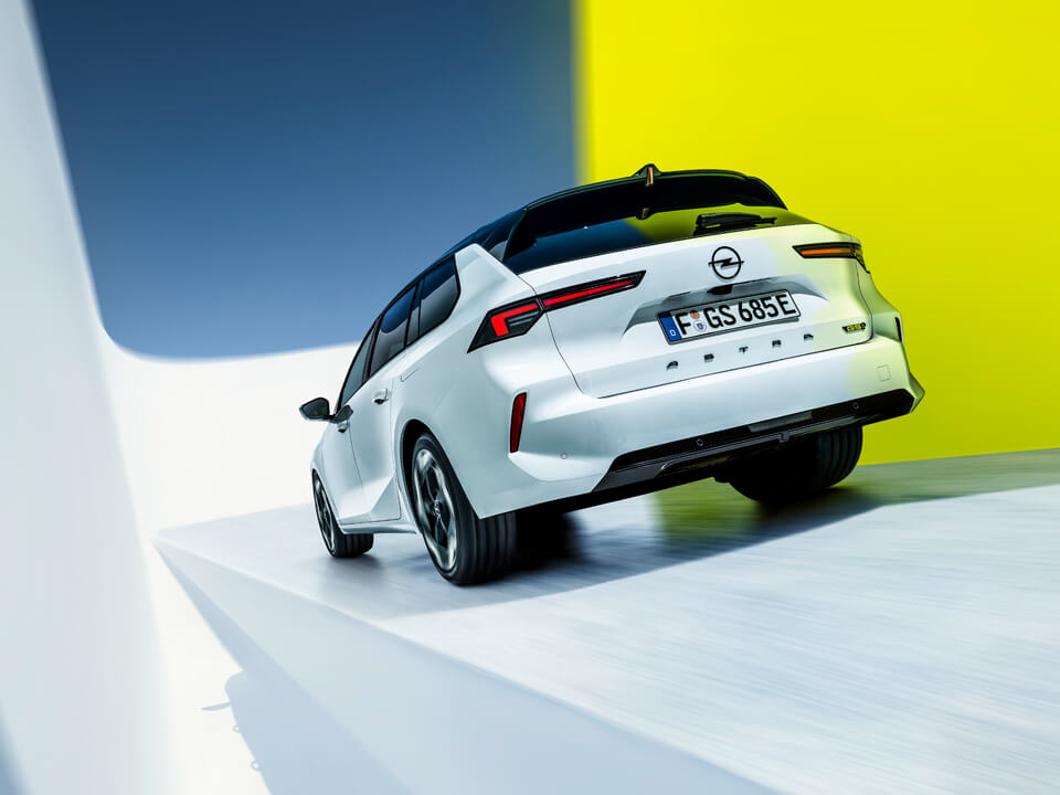 Astra Sports Tourer GSe | Astra | Opel