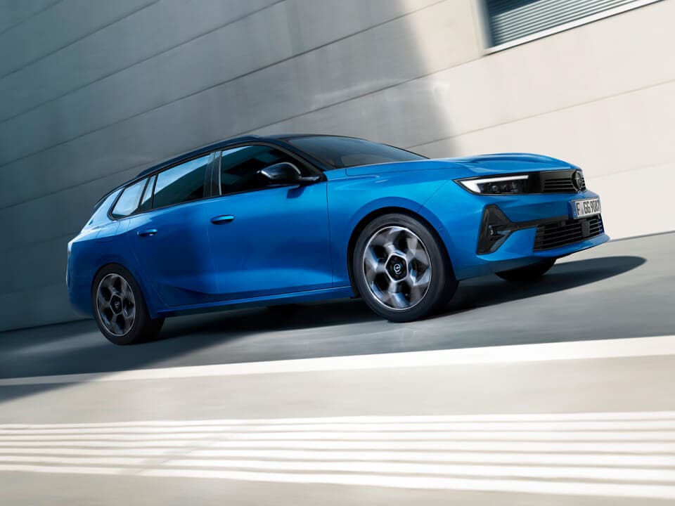 Astra Sports Tourer | Astra | Opel