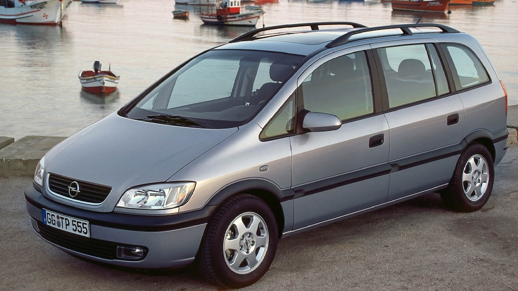 Opel Zafira și-a sărbătorit premiera mondială în urmă cu 25 de ani