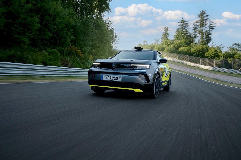 De la raliuri pe șosea: Noul Opel Mokka GSE